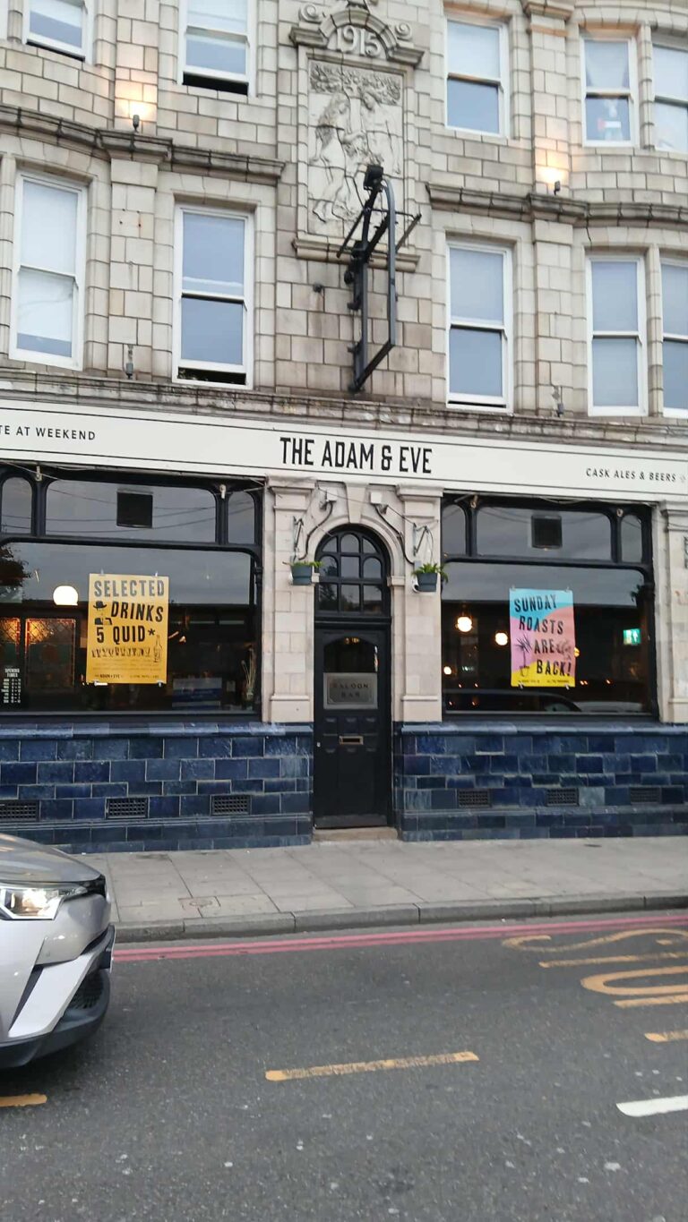 Millie’s Lounge London - Drinks at the Ned